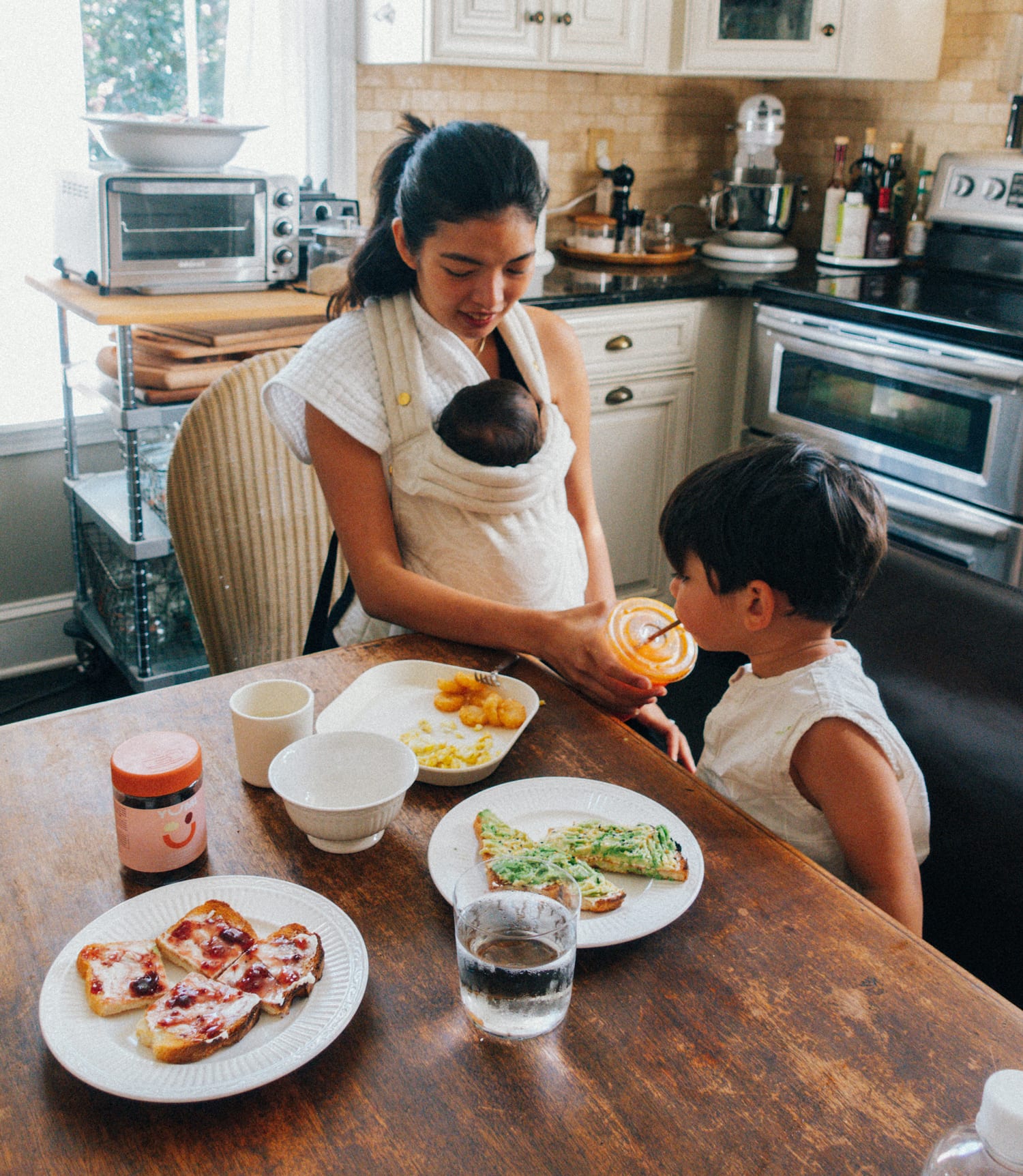 4 Ways to Feed your Baby Their Puree - The Leader in Healthy Snacks
